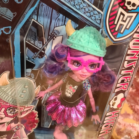 Mattel | Toys | New 25 Monster High Kjersti Trollson Brand Boo Students ...